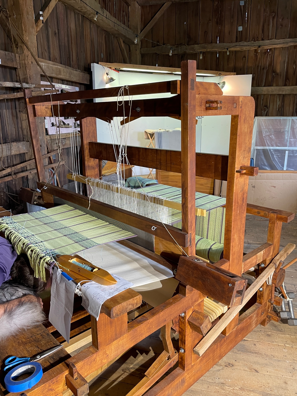 Weaving on Looms from the past | Barbara Schutzgruber - Storyteller ...